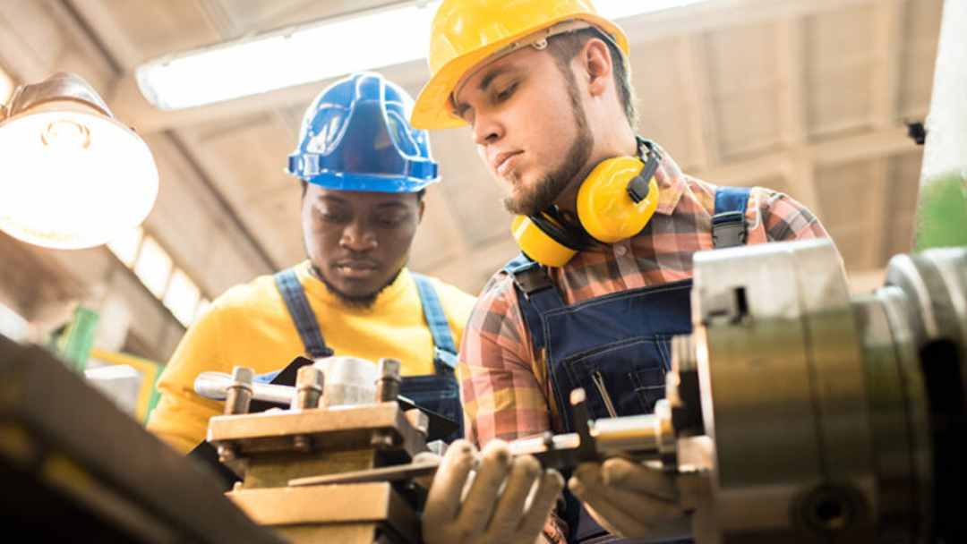 What is a press machine operator | Employbridge